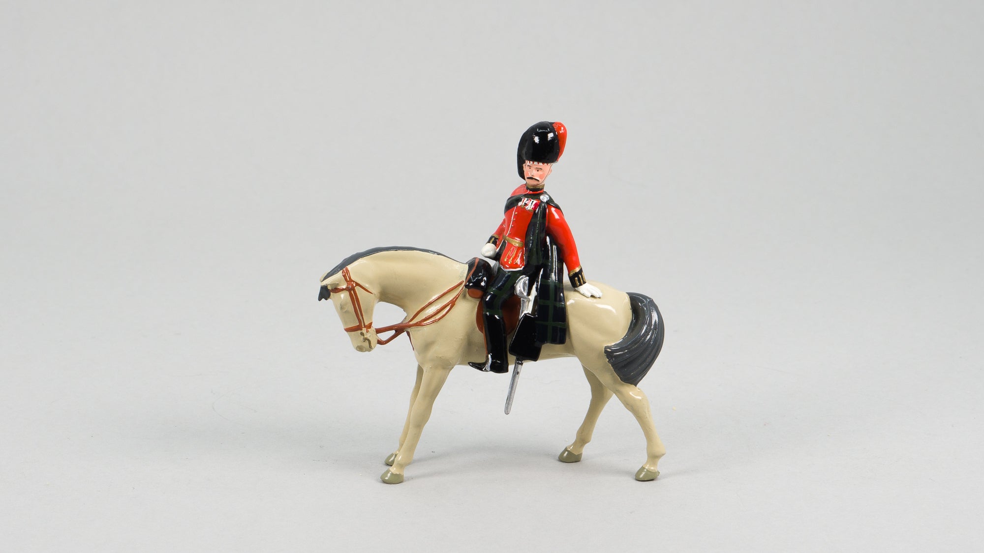 28a Officer, Black Watch, 1895